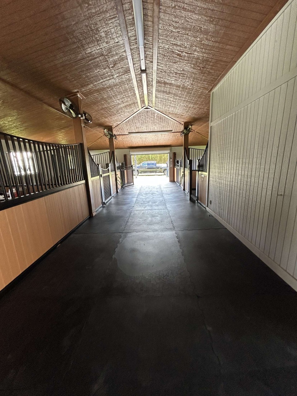 Stall Outfitters | Stall Mat Installation Gallery | Pictures